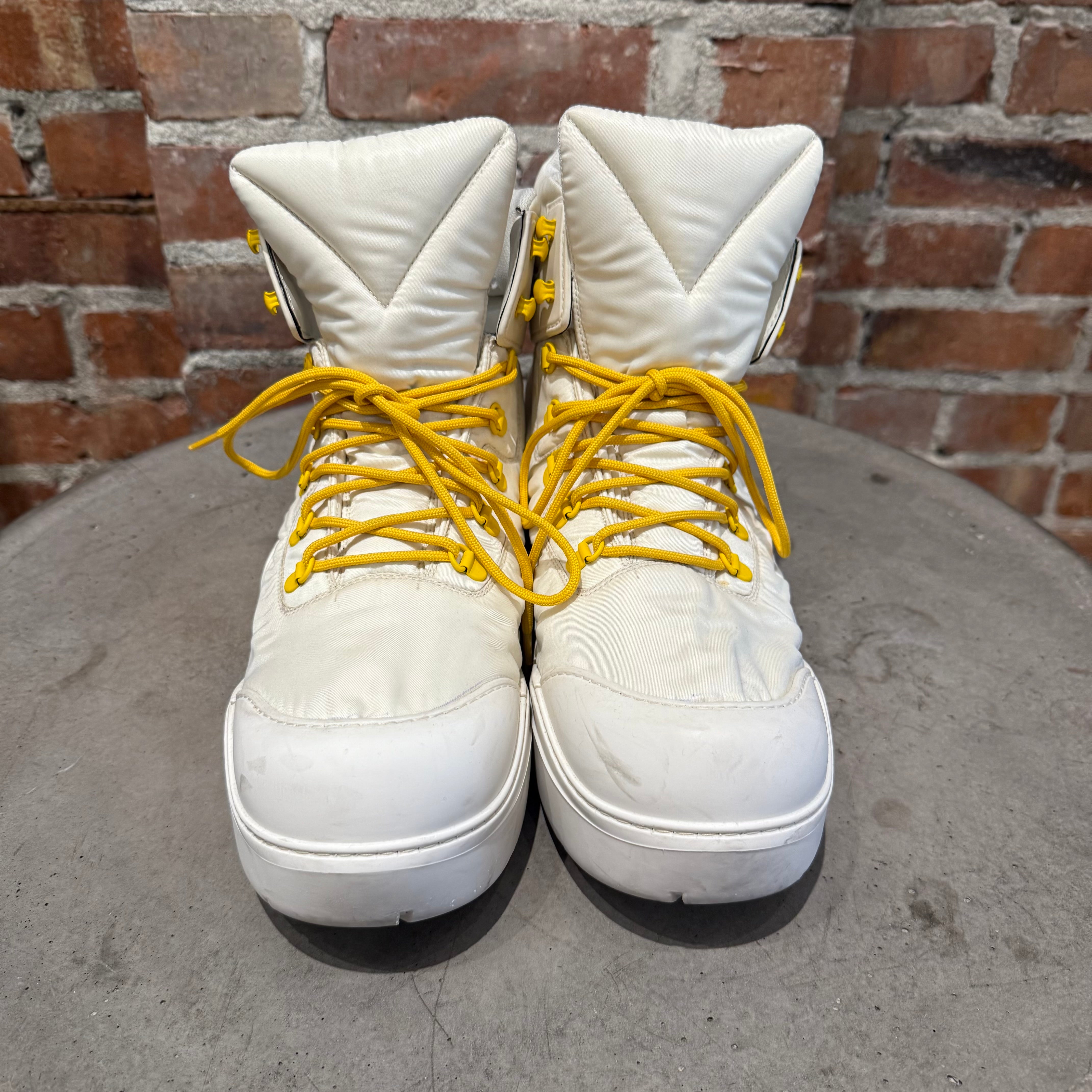 BOTTEGA VENETA PUDDLE BOMBER BOOTS ‘EGGSHELL’ – Sadō Room