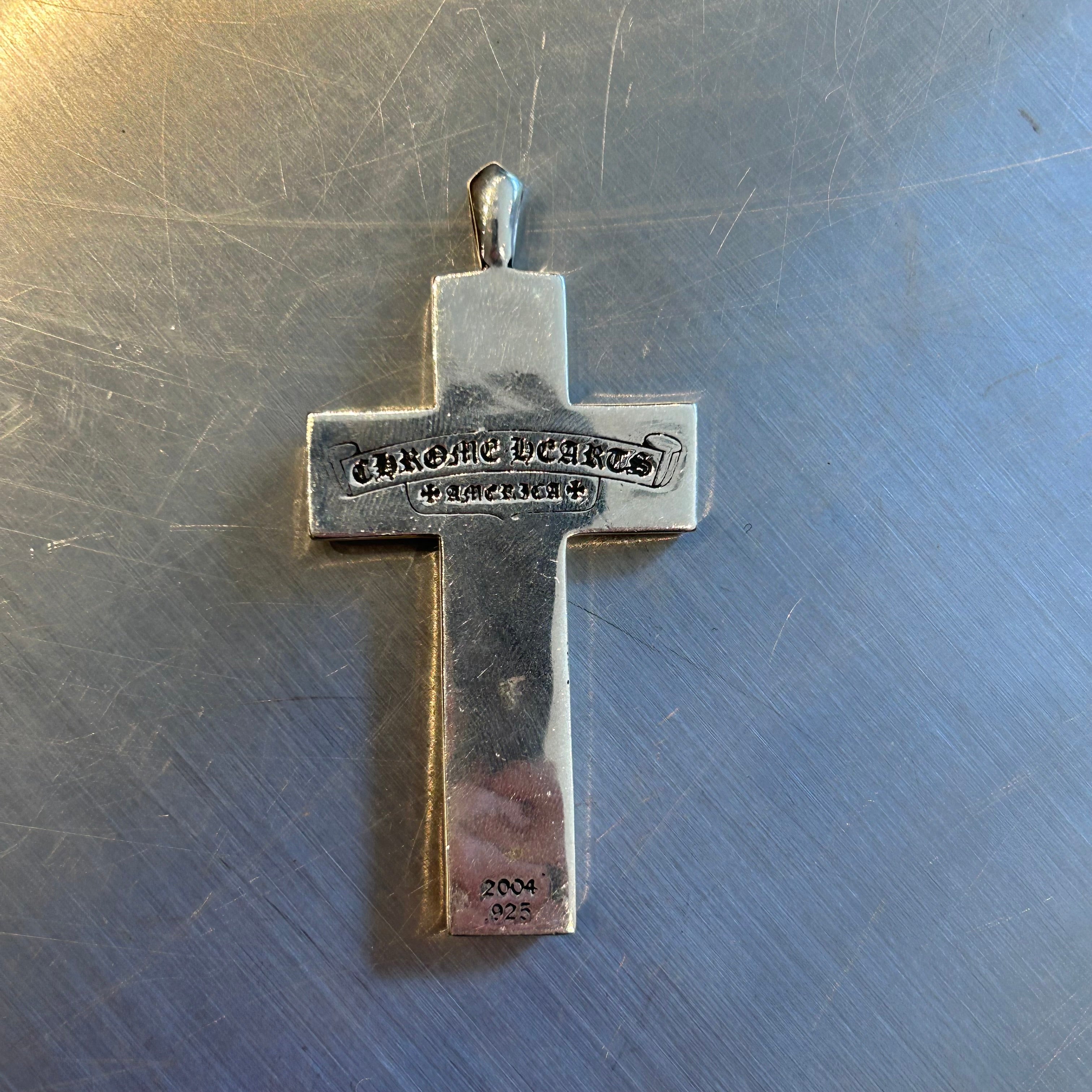 CHROME HEARTS FRAMED MOTIF CROSS PENDANT – Sadō Room