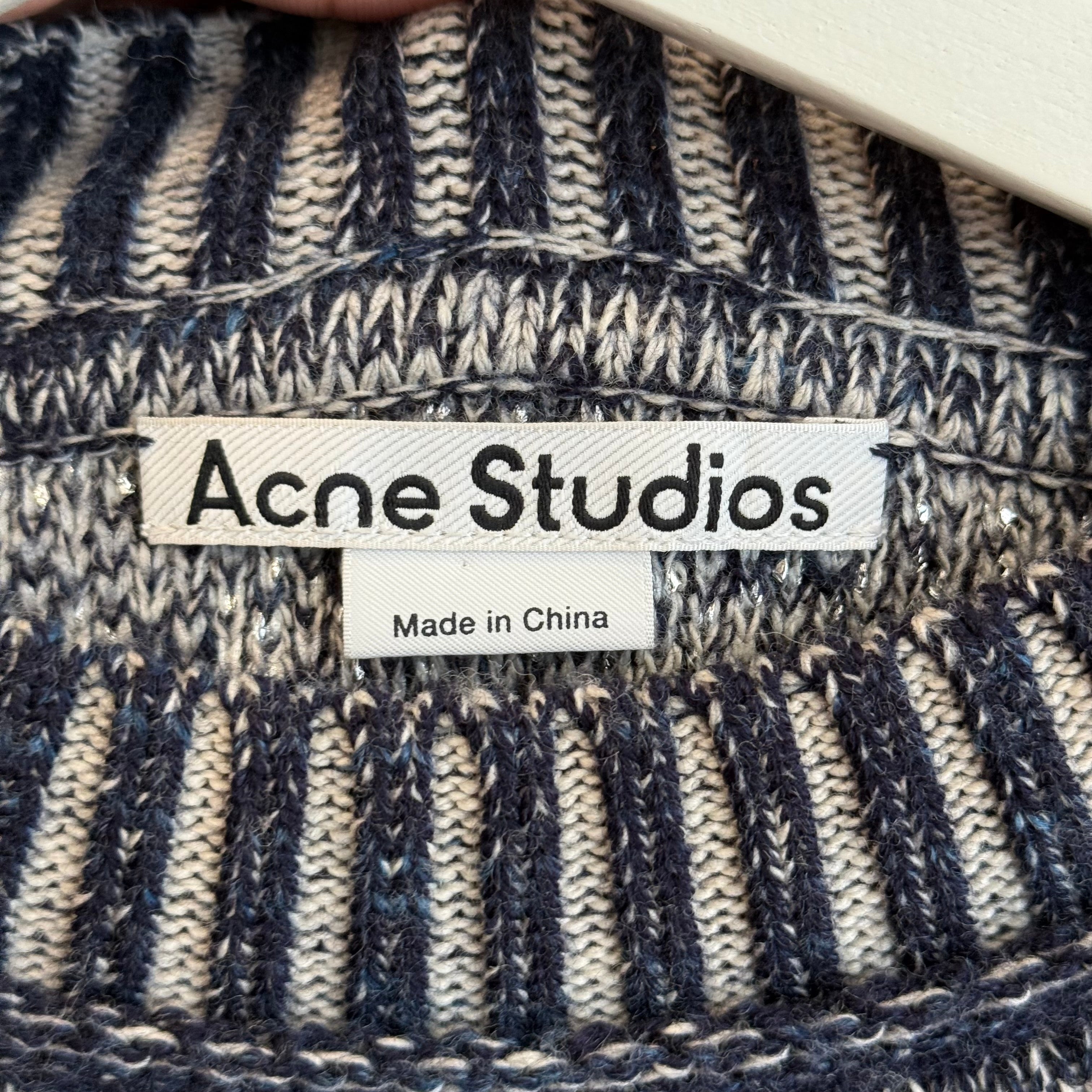 ACNE STUDIOS INTARSIA LOGO MARLED CREWNECK ‘HEATHER GREY’ – Sadō Room